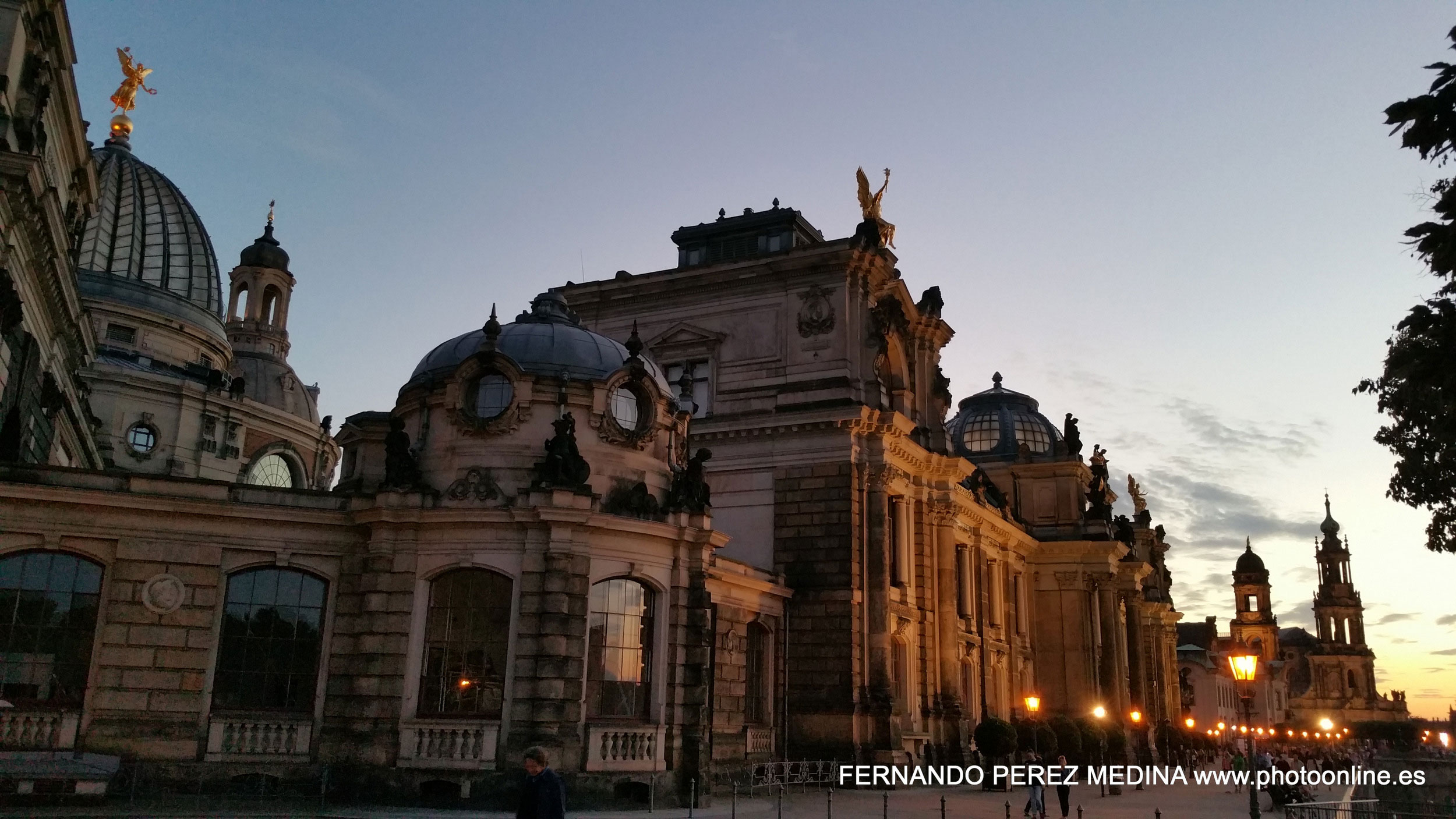 PHOTOONLINE.ES (web asociada a 3WPC): fotos-fotodesign